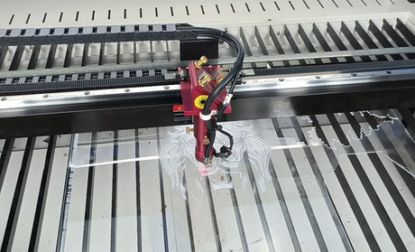 How To Avoid Cracks And Scorching When Laser Cutting Acrylic? - Suntop